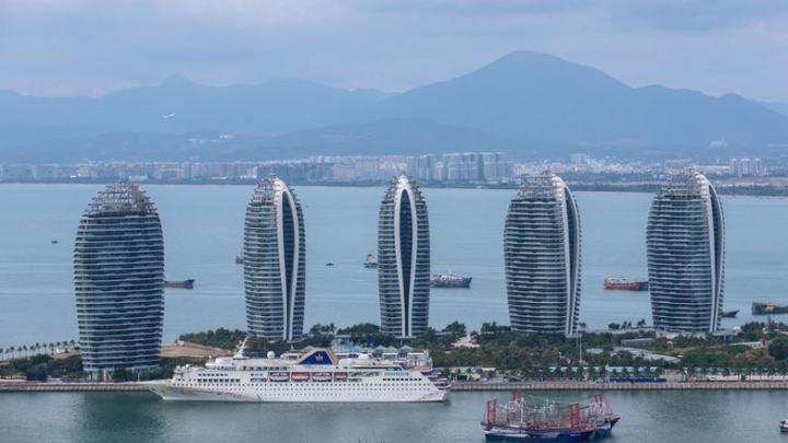 Locals hail plans for Hainan pilot free trade zone - China Plus