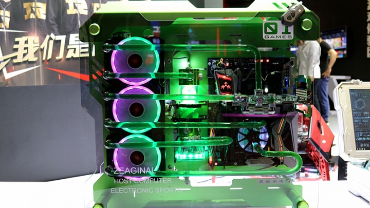 Modified computers on display at CIFTIS - China Plus