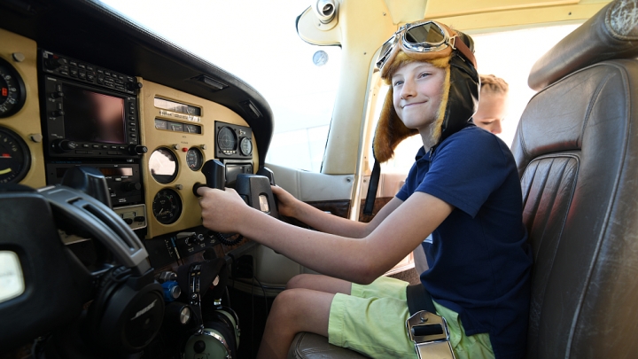 Denver Fly Day for special needs kids - China Plus