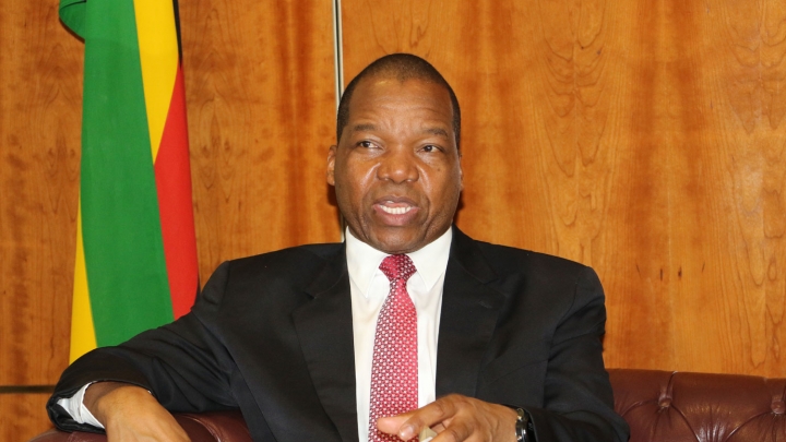 Zimbabwe central bank chief urges confidence in economy - China Plus