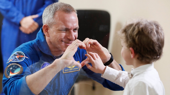 Astronauts: Bye family, Soyuz MS-11 is ready for launch - China Plus