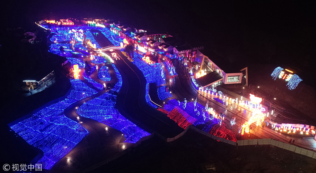 Aerial photos of light and lantern show across China - China Plus