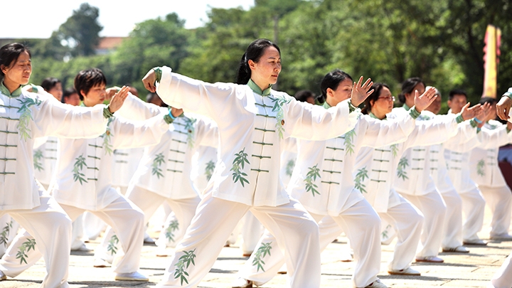 "Tai Chi Month" kicks off in central China - China Plus