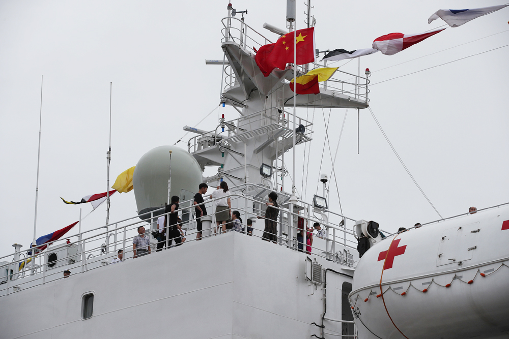 China's hospital ship Peace Ark opens to the public - China Plus