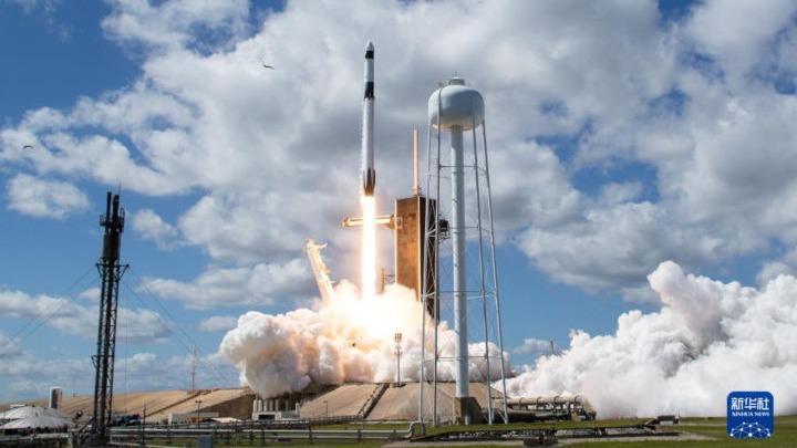 NASA und SpaceX starten bemannte Mission zur ISS