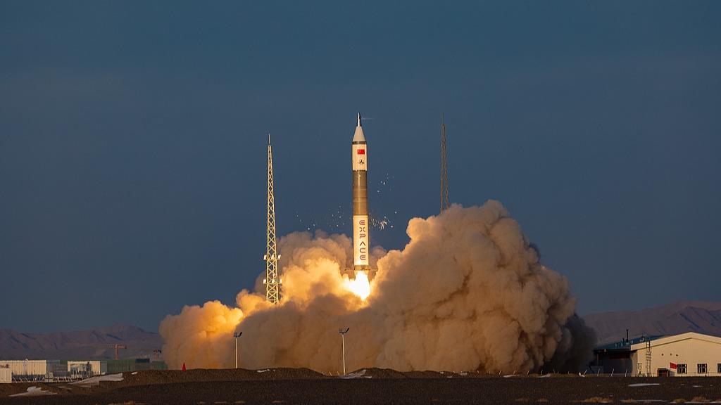 Kina uspešno lansirala novi nosač rakete na čvrsto gorivo