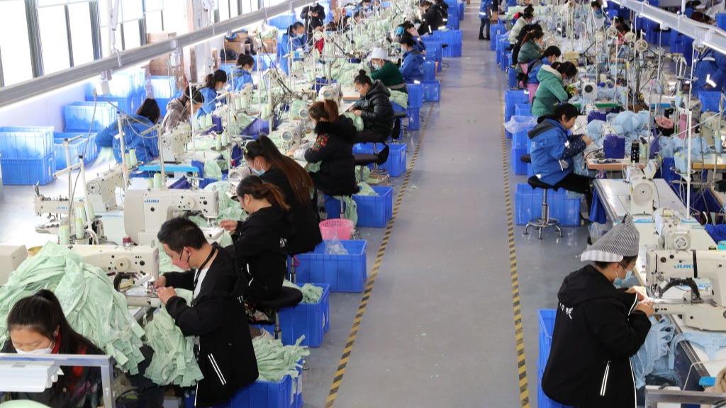 China: 11,45 milioane persoane nou angajate în 2022