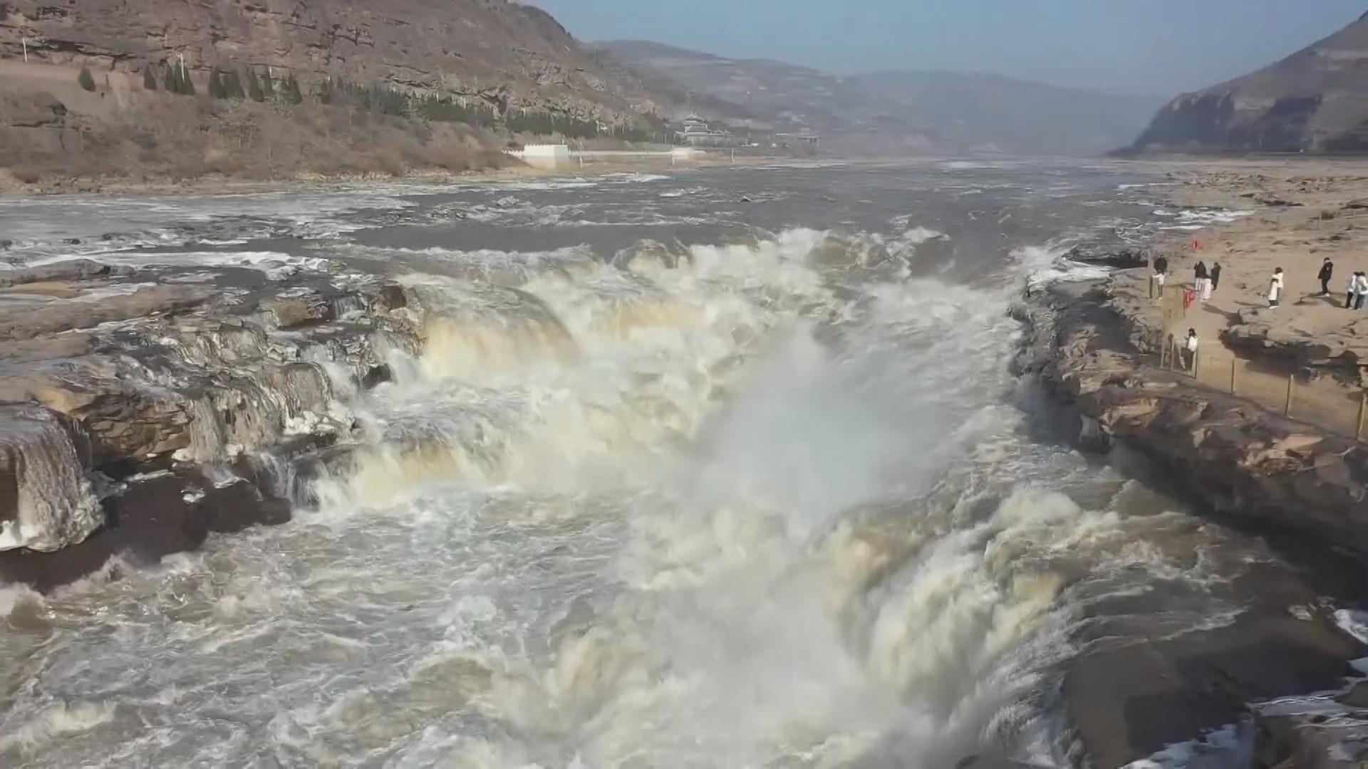 Dragonul de gheață de pe fluviul Huanghe