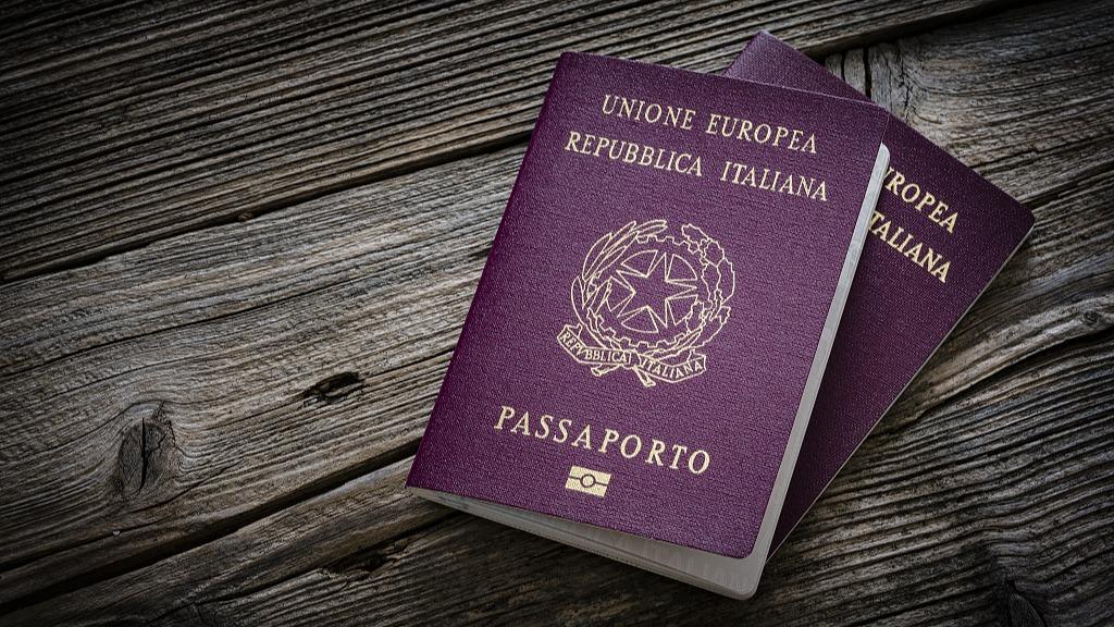 Eurostat-i: Emigracioni i shqiptarëve shënon rekord