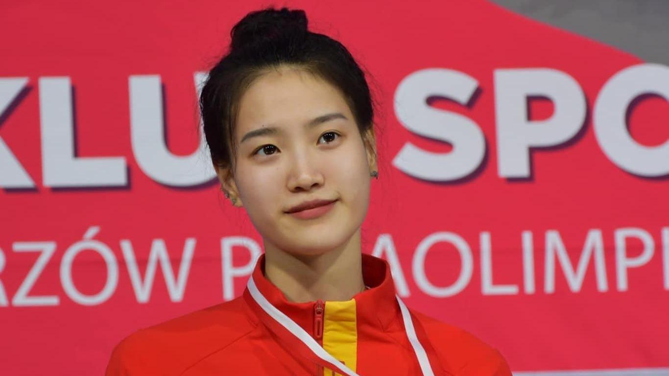 Gu Haiyan e Qi Yongkai serão porta-bandeiras da China na cerimônia de ...